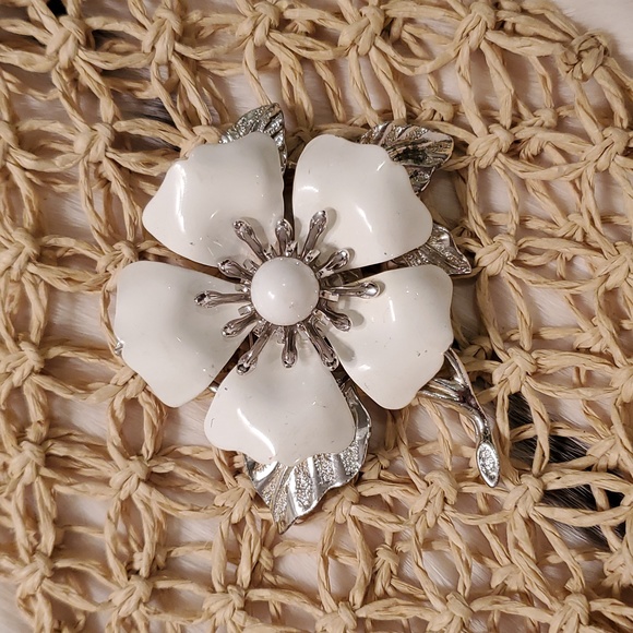 Jewelry | Vintage Pin 32 | Poshmark